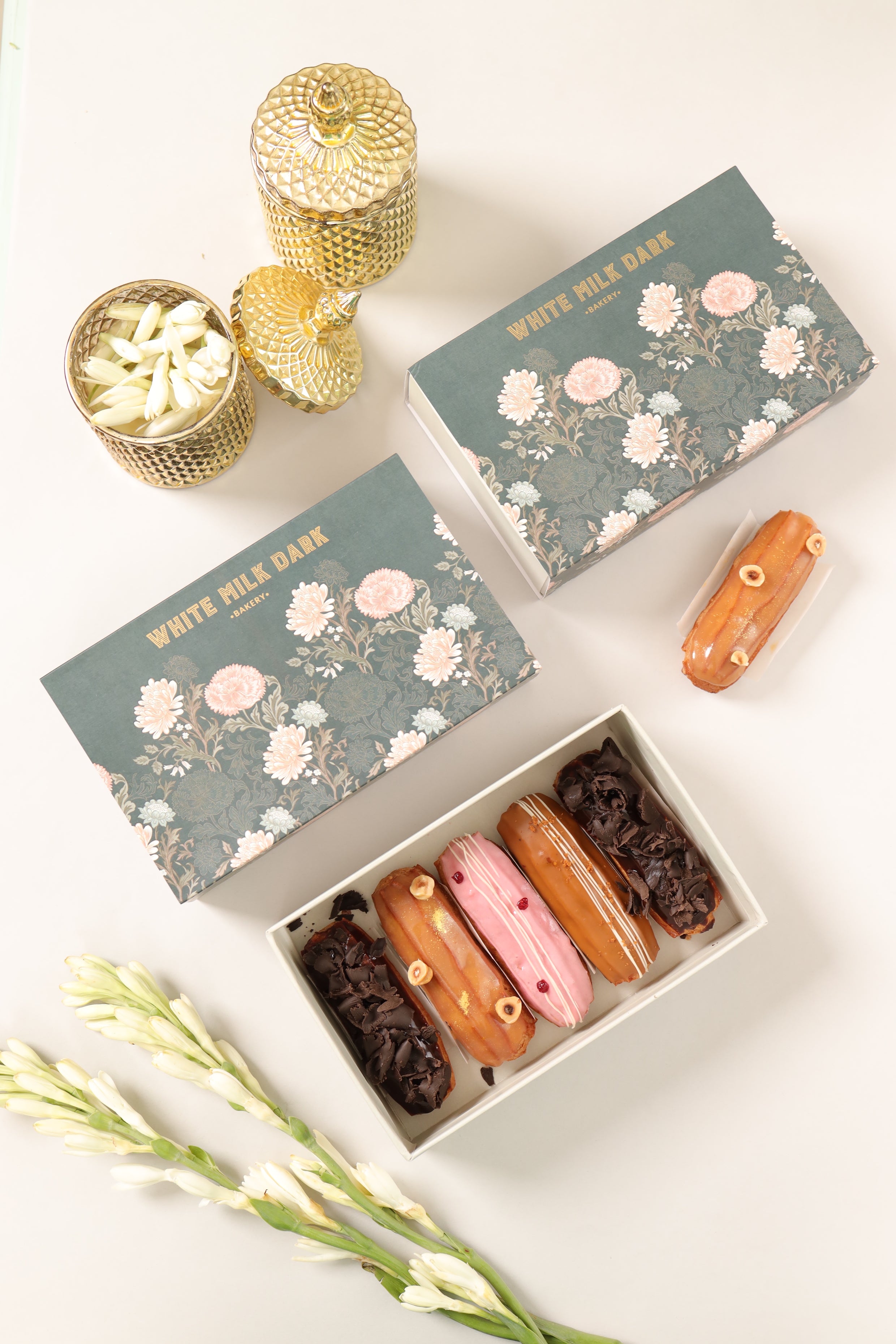 Eclair Gift Box – whitemilkdark